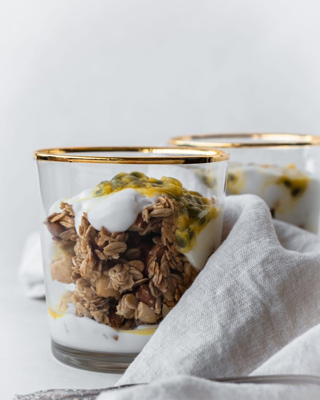 Simple Passionfruit Parfait » not hangry anymore